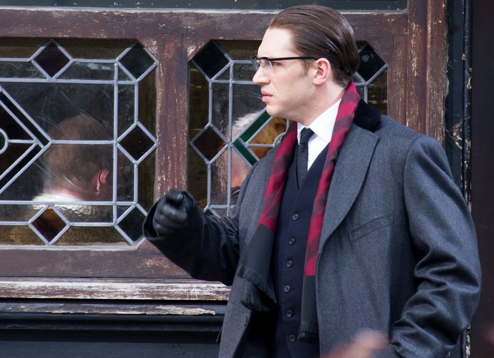 tom-hardy Picture 1 - Tom Hardy on The Set of Movie Legend