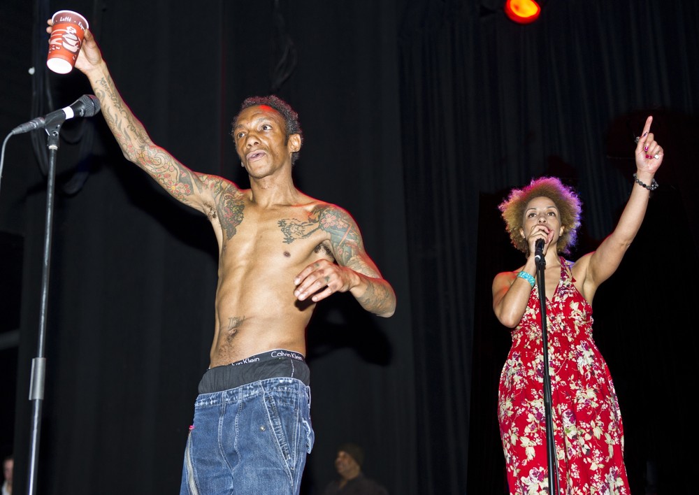 Tricky Picture 1 - Tricky and Martina Topley-Bird Perform