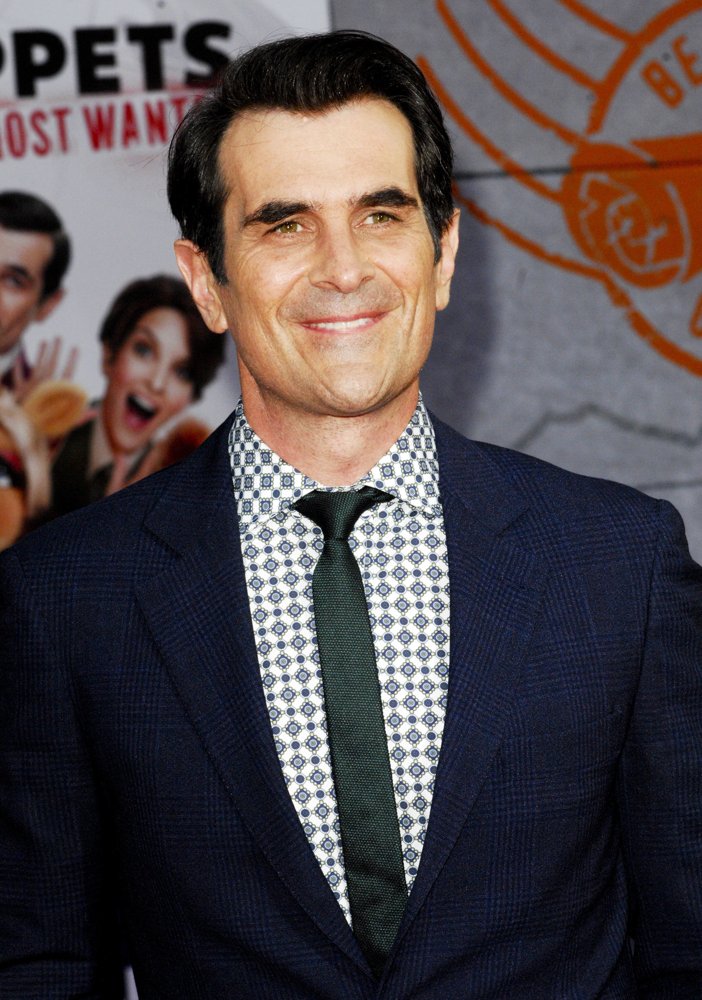 Ty Burrell Picture 1 - Los Angeles Premiere of Disney's Muppets Most ...