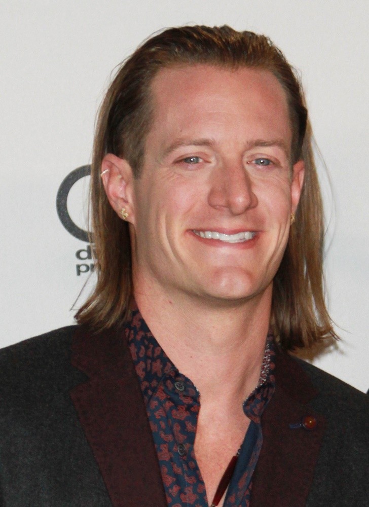 Tyler Hubbard Picture 1 - American Music Awards 2015 - Press Room