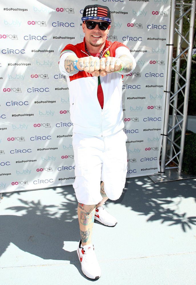Vanilla Ice Picture 1 - Vanilla Ice at Go Pool