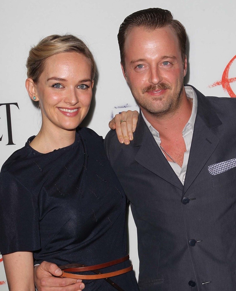 jess-weixler Picture 1 - Los Angeles Premiere of The East