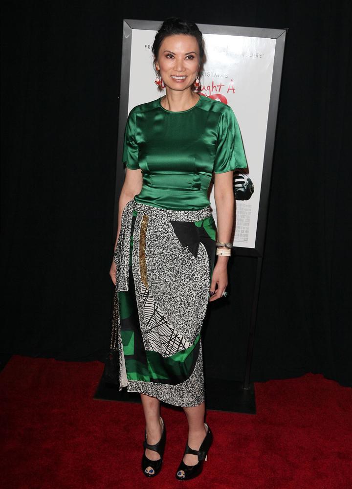 Wendi Deng Picture 1 - New York Premiere of We Bought a Zoo - Arrivals