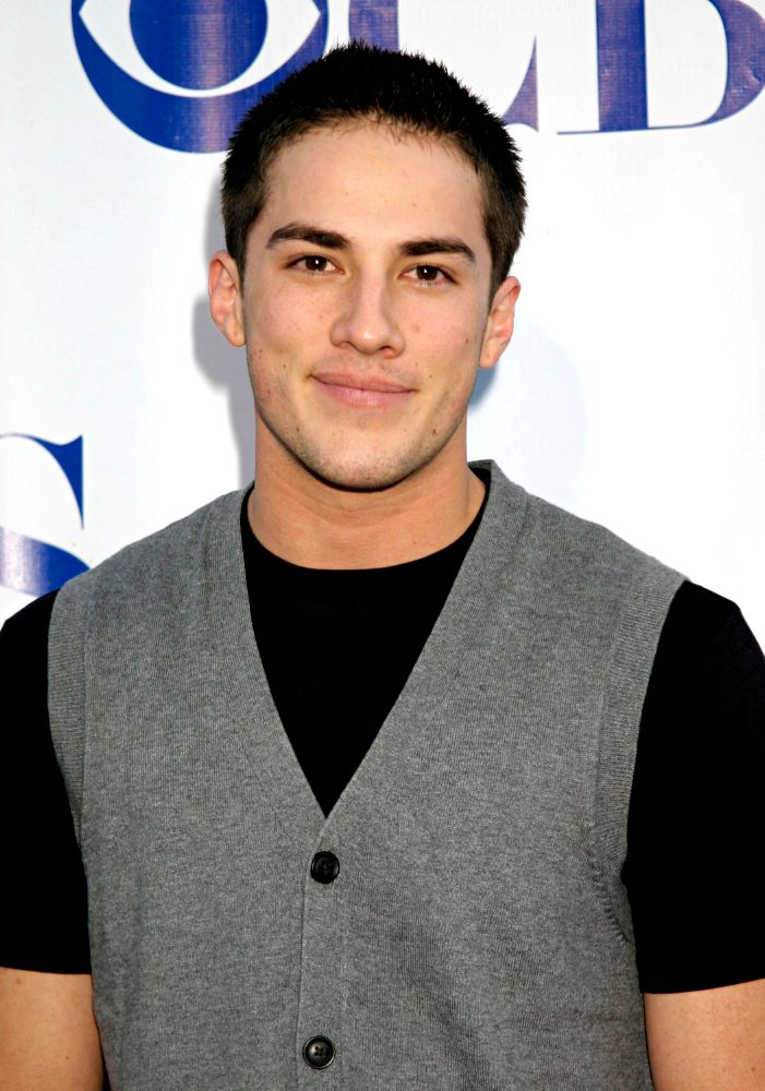 Michael Trevino Picture 5 2011 Teen Choice Awards
