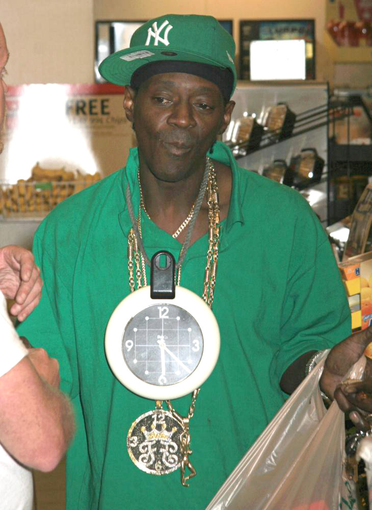 Flavor Flav Picture 2 - 5th Annual VH1 Hip Hop Honors - Arrivals