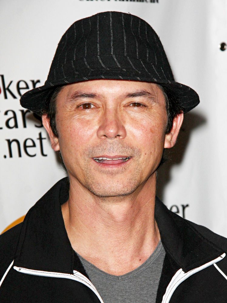 Lou Diamond Phillips Eying to Have His Own Cooking Show