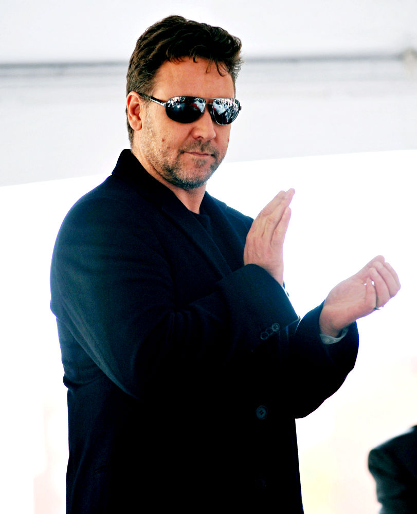 Russell Crowe Lashes Out at Late Co-Star Oliver Reed