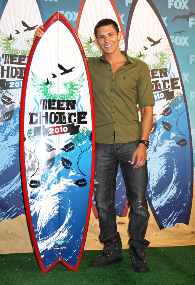 Alex Meraz Picture 20 - 2011 MTV Movie Awards - Arrivals