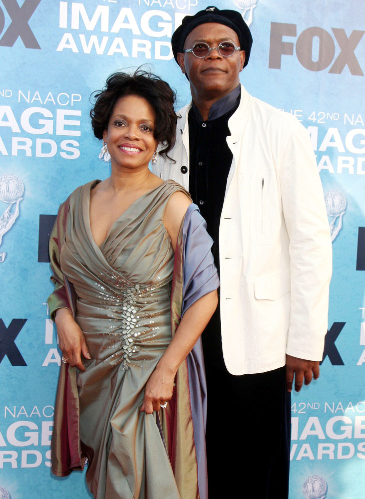 LaTanya Richardson Picture 3 - 42nd NAACP Image Awards - Arrivals