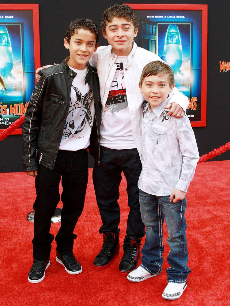 Raymond Ochoa Picture 1 - "Nim's Island" World Premiere - Arrivals