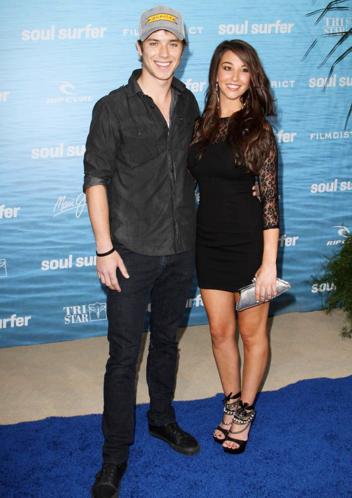 Jeremy Sumpter Picture 2 - The Los Angeles Premiere of 'Soul Surfer'