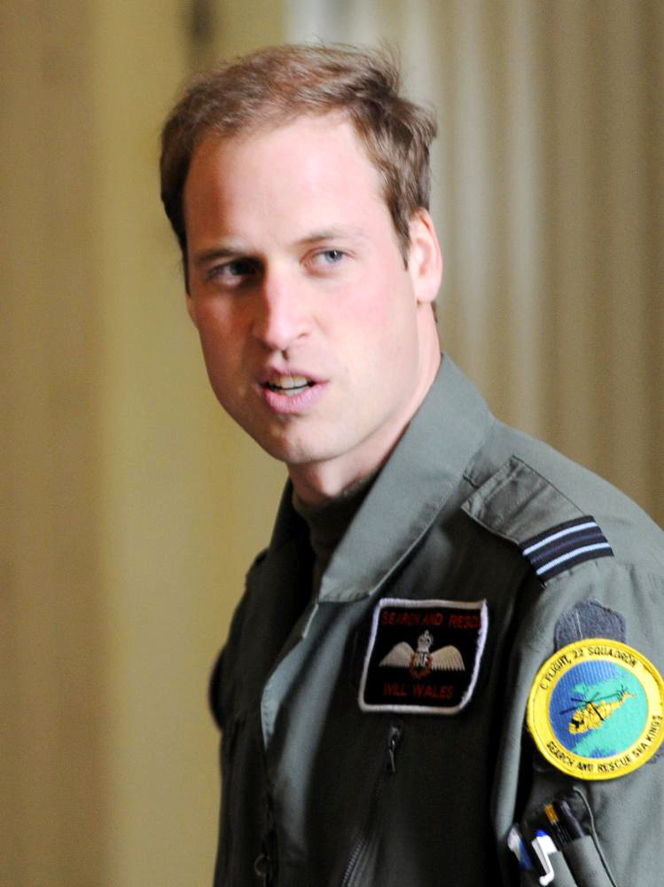 Prince William Picture 1 - Prince William Waits to Meet Queen Elizabeth ...