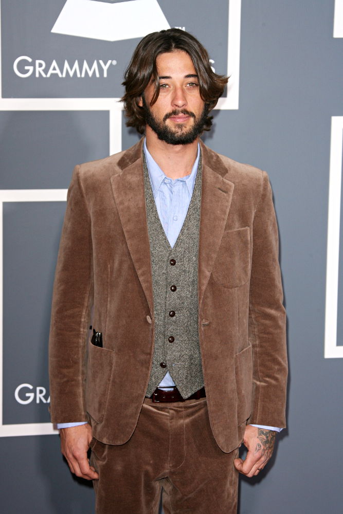 Ryan Bingham Pictures, Latest News, Videos.