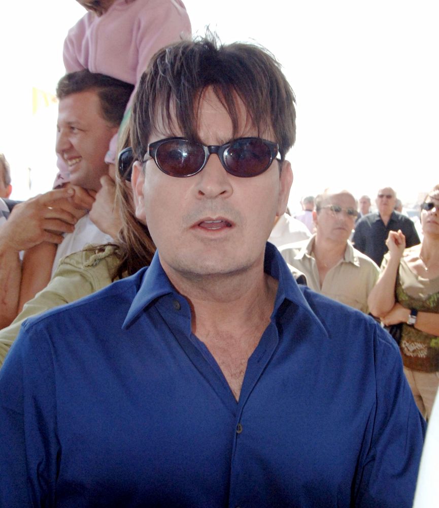 Charlie Sheen Picture 7 - Cannes Film Festival 2006 - 'Platoon' - Photocall