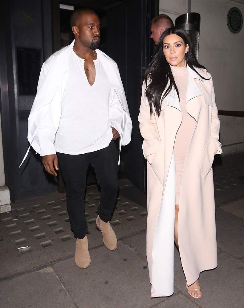 Kanye West Picture 1 - Kim Kardashian and Kanye West Out Having Dinner ...