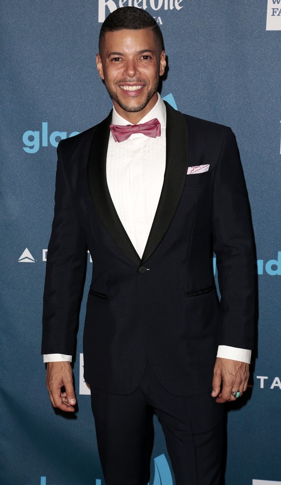 Wilson Cruz Picture 1 - "He's Just Not That Into You" World Premiere ...