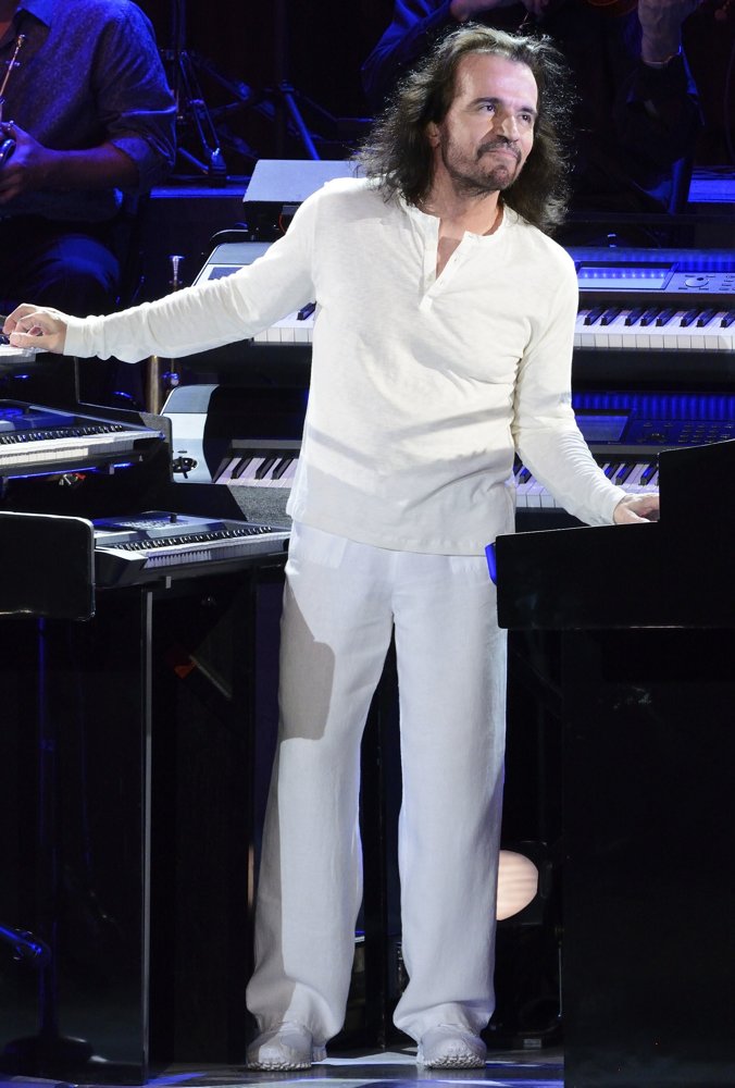 Yanni Pictures with High Quality Photos