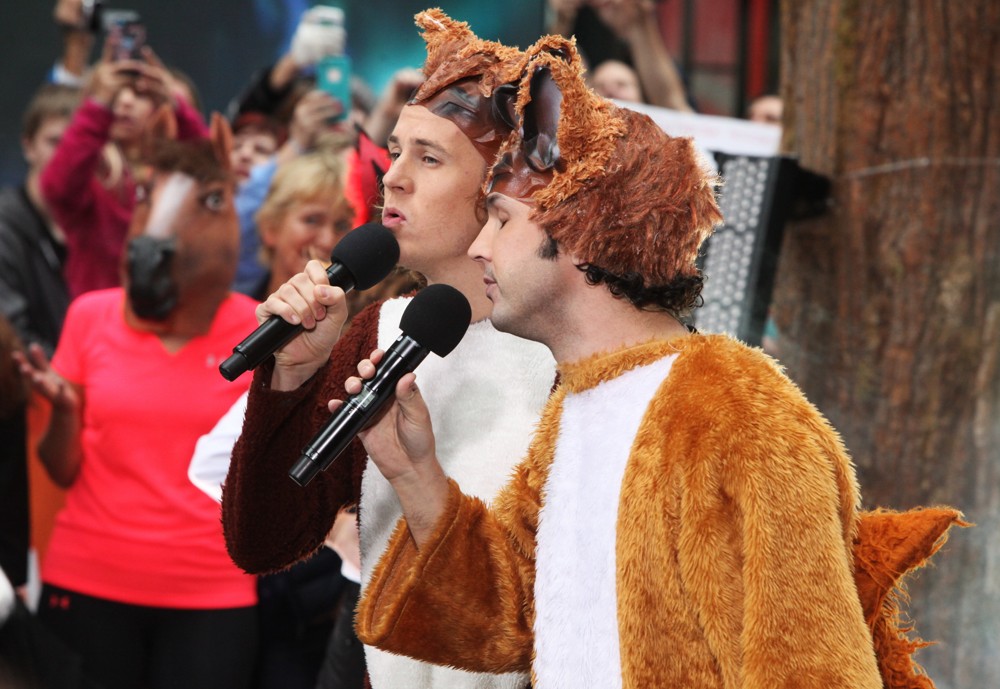 Ylvis Picture 16 - 20th MTV Europe Music Awards - Arrivals