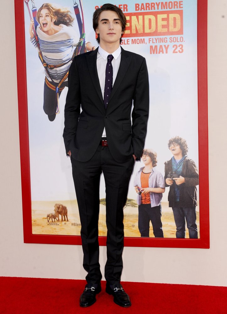 Zak Henri Picture 10 - Los Angeles Premiere of Blended - Arrivals