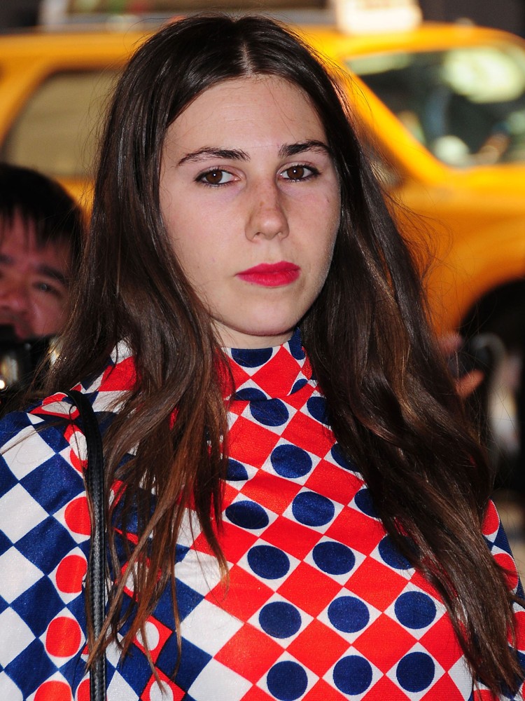 Zosia Mamet Picture 13 - New York Premiere of Savages - Outside Arrivals